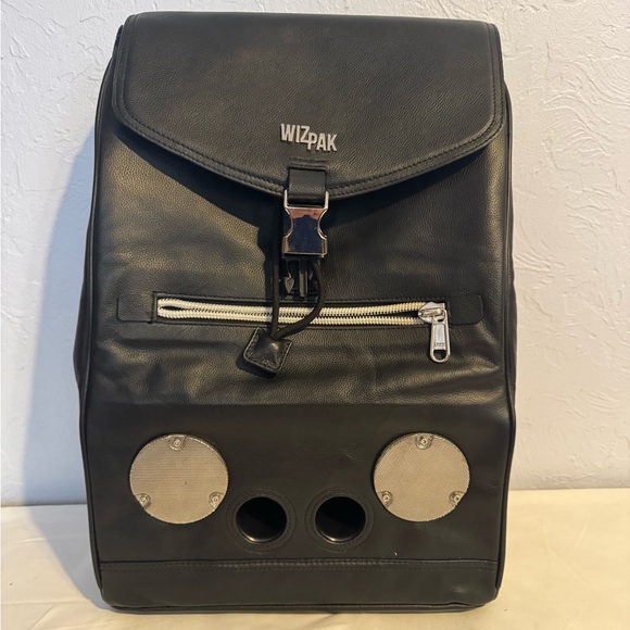 wiz pak | Other | Wizpak Black Backpack With Speaker System Great Shape ...